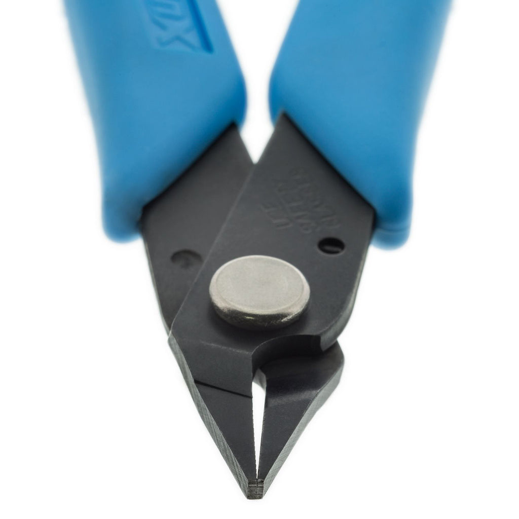 Pliers - Xuron® Short Nose - Serrated (475S) | Micro-Tools